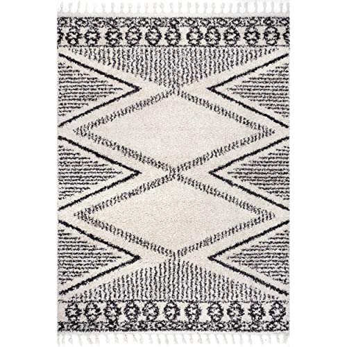 nuLOOM Cassia Moroccan Diamond Shaggy Tassel Area Rug, 8' x 10', Off-white