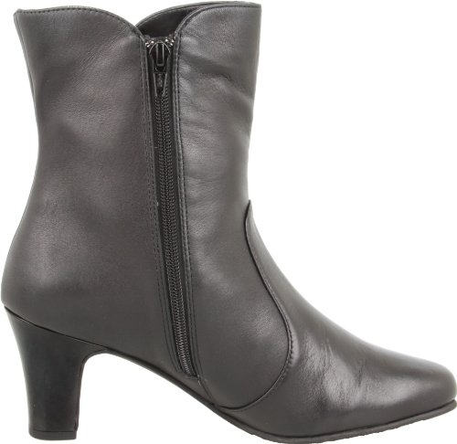 Ros Hommerson Women's Zen, Black, 12 M US