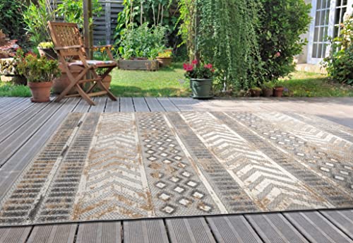 Rugshop Distressed Geometric Indoor/Outdoor Area Rug 5' x 7' Beige
