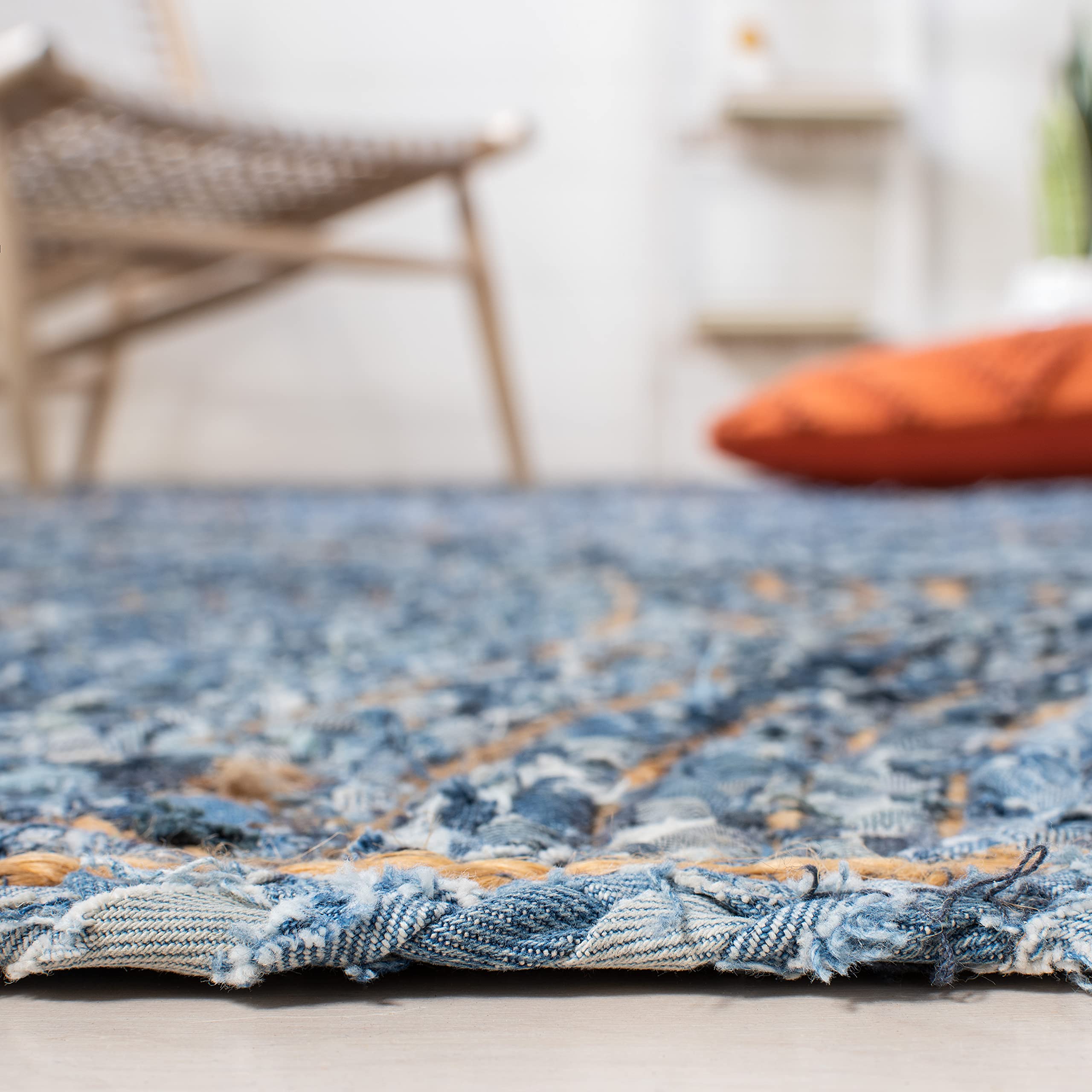 SAFAVIEH Cape Cod Collection 4' x 6' Blue/Natural CAP203M Handmade Boho Braided Circles Jute & Cotton Entryway Living Room Foyer Bedroom Accent Rug