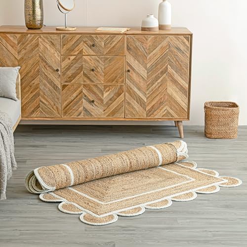 Weaving Village Scalloped Natural Jute Area Rug, Natural Base Off White Trim, 4x6