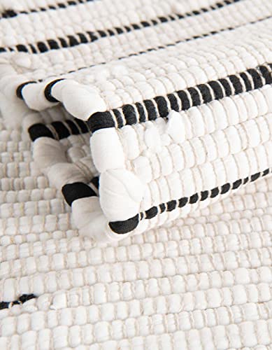 Unique Loom Chindi Cotton Collection Area Rug - Briah (2' 7" x 13' 1" Runner, White/ Black)