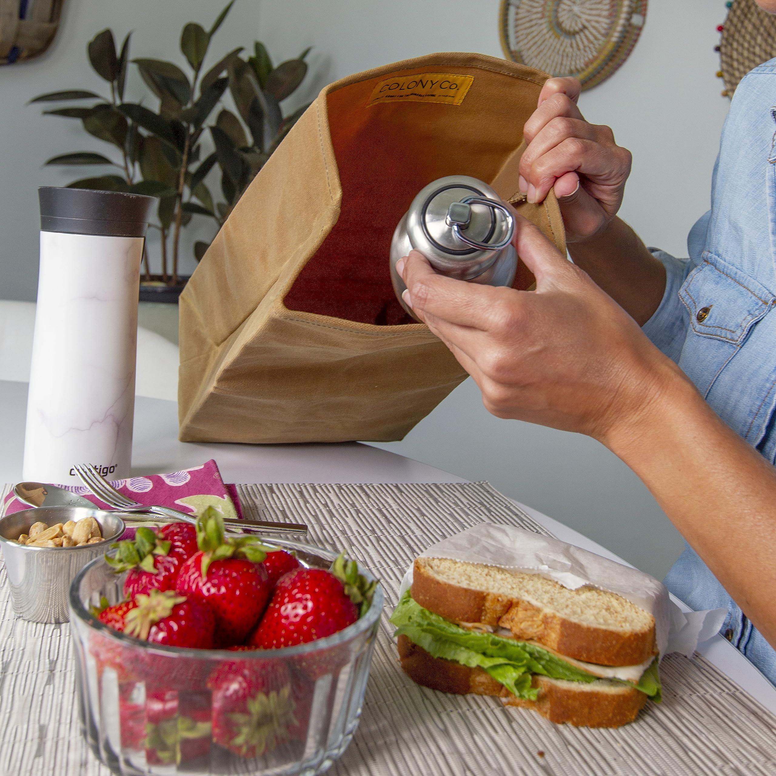 The Original Waxed Canvas Lunch Bag, Handmade with Certified Organic Cotton and Hand Waxed with Beeswax, Foldable, Stiff Material, Plastic-Free, Reusable, GOTS, Large, For Men, Women, Kids, Brown