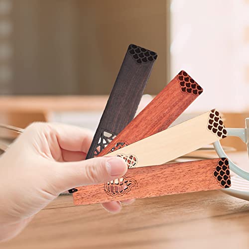4Pcs Wood Bookmark, Carving Bookmarks for Men Handmade Wooden Bookmarks Box Set Natural Wooden Hollow Out Bookmarks Chinese Style Bookmarks for Graduation Teachers Appreciation Book Lovers Gifts