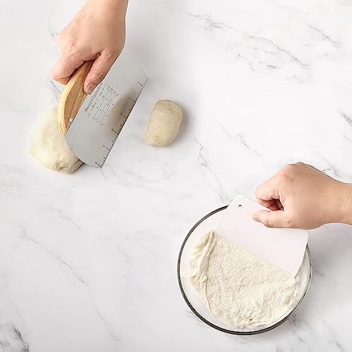 Saint Germain Bakery Premium Round Bread Banneton Basket with Liner - Perfect Brotform Proofing Basket for Making Beautiful Bread - Ultimate Bread Bundle (9 in. Round/10 in. Oval)