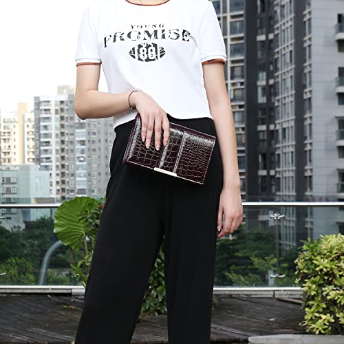 Women's Burgundy Evening Clutch Faux Crocodile Skin Crossbody Flap Bag with Chain Strap