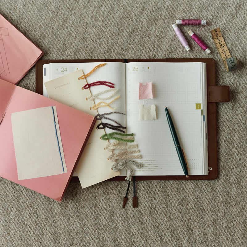 Hobonichi Techo Cousin Cover [A5 Cover Only] Classic Fabrics: Wildflowers