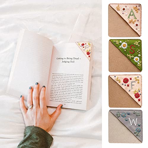 Lifemaison Personalized Hand Embroidered Corner Bookmark 26 Letters Felt Triangle Corner Page Bookmark Handmade Stitched Book Marker Cute Flower Bookmarks for Book Reading Lovers Meaningful Gift