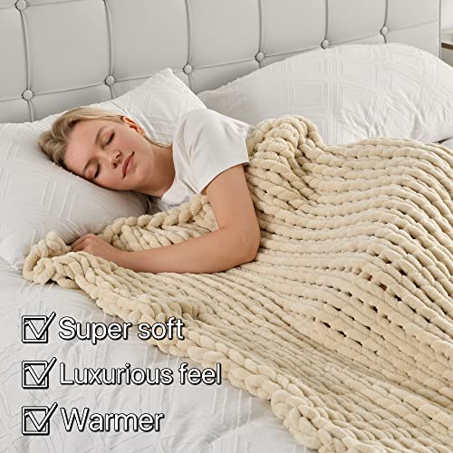 Maetoow Tighter Version Chenille Chunky Knit Blanket Throw (40×50 Inch), Handmade Warm & Cozy Blanket Couch, Bed, Home Decor, Soft Fleece Banket, Boho Thick Blankets and Giant Yarn Throws,Beige