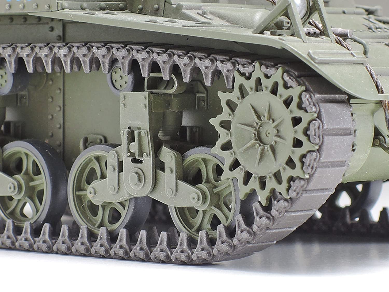 TAMIYA 35360 1/35 US Light Tank M3 Stuart Plastic Model Kit
