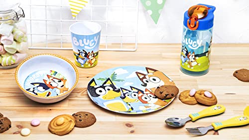 Zak Designs Bluey Kids Dinnerware Set Includes Plate, Bowl, Tumbler, Water Bottle, and Utensil Tableware, Made of Durable Material and Perfect for Kids (6 Piece Gift Set, Non-BPA)