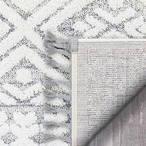 Well Woven Salem Eliana 3'11" x 5'3" Cream Tribal Geometric Chevron Pattern High-Low Textured Area Rug