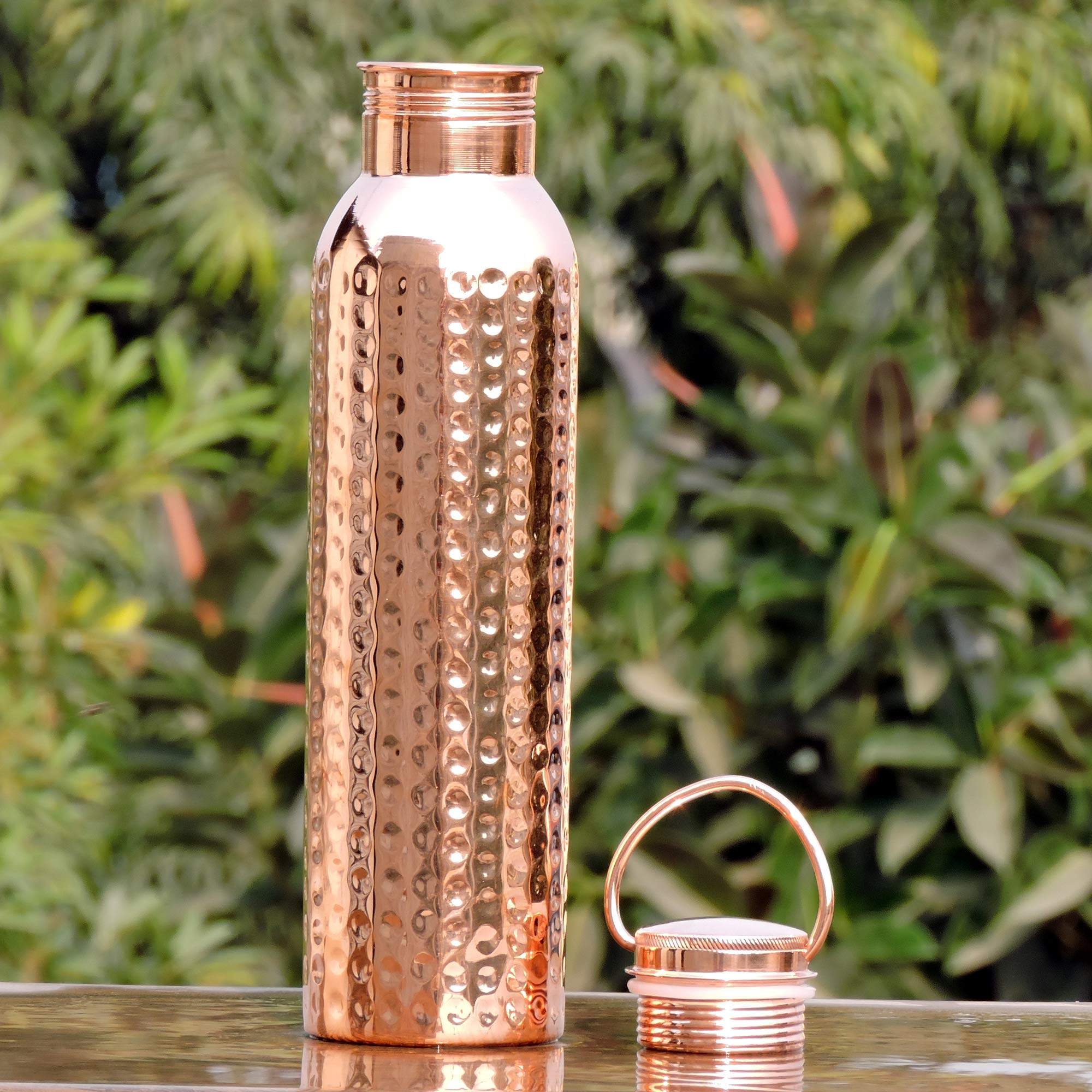 HealthGoodsIn - Pure Copper Hammered Water Bottle with Carrying Handle 600 Ml (20.28 Fluid Ounce) | Seamless Leakproof Water Bottle for Ayurvedic Benefits