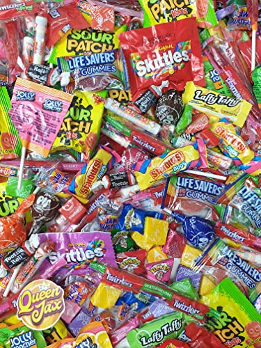Ultimate Assorted Candy Party Mix - 2 LB Bag - Fun Size Skittles, Nerds, Dubble Bubble, Jolly Ranchers, Smarties, Blow Pops Lollipops & More - Mega Variety Bulk Candy Assortment - Individually Wrapped Candy - Candy Bulk – with Queen Jax Fridge Magnet