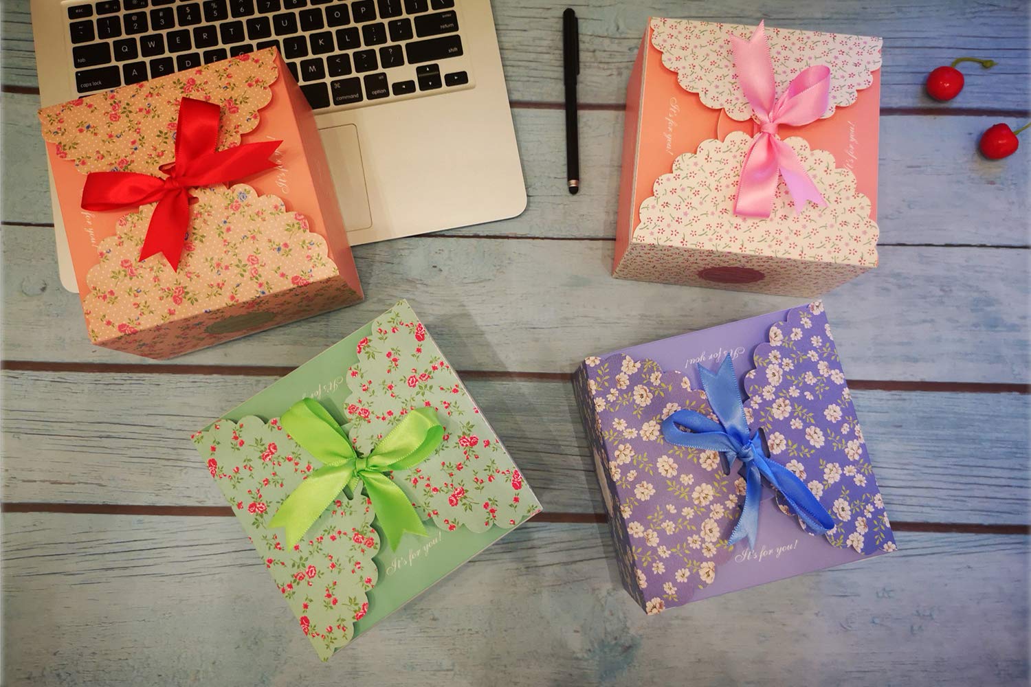 Chilly Gift Treat Boxes 20 Pack Gift Boxes with Ribbons for Cake, Cookies, Goodies, Candy, Handmade Bath Bombs Shower Soaps for Party, Christmas, Birthdays, Weddings (Flower Patterned)