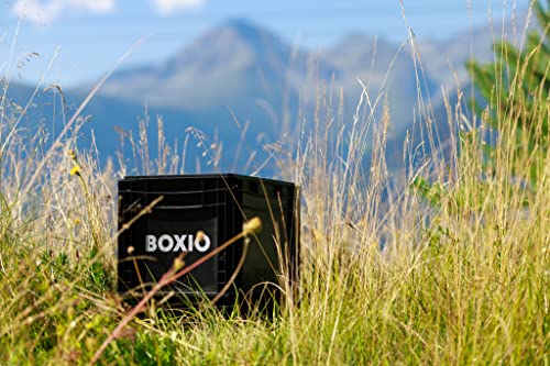 BOXIO Solo: Storage box with lid – 14,7" x 11,8" x 11,0" – perfect plastic transport box for camping, boat or garden – stackable with other stacking boxes – Made in Germany