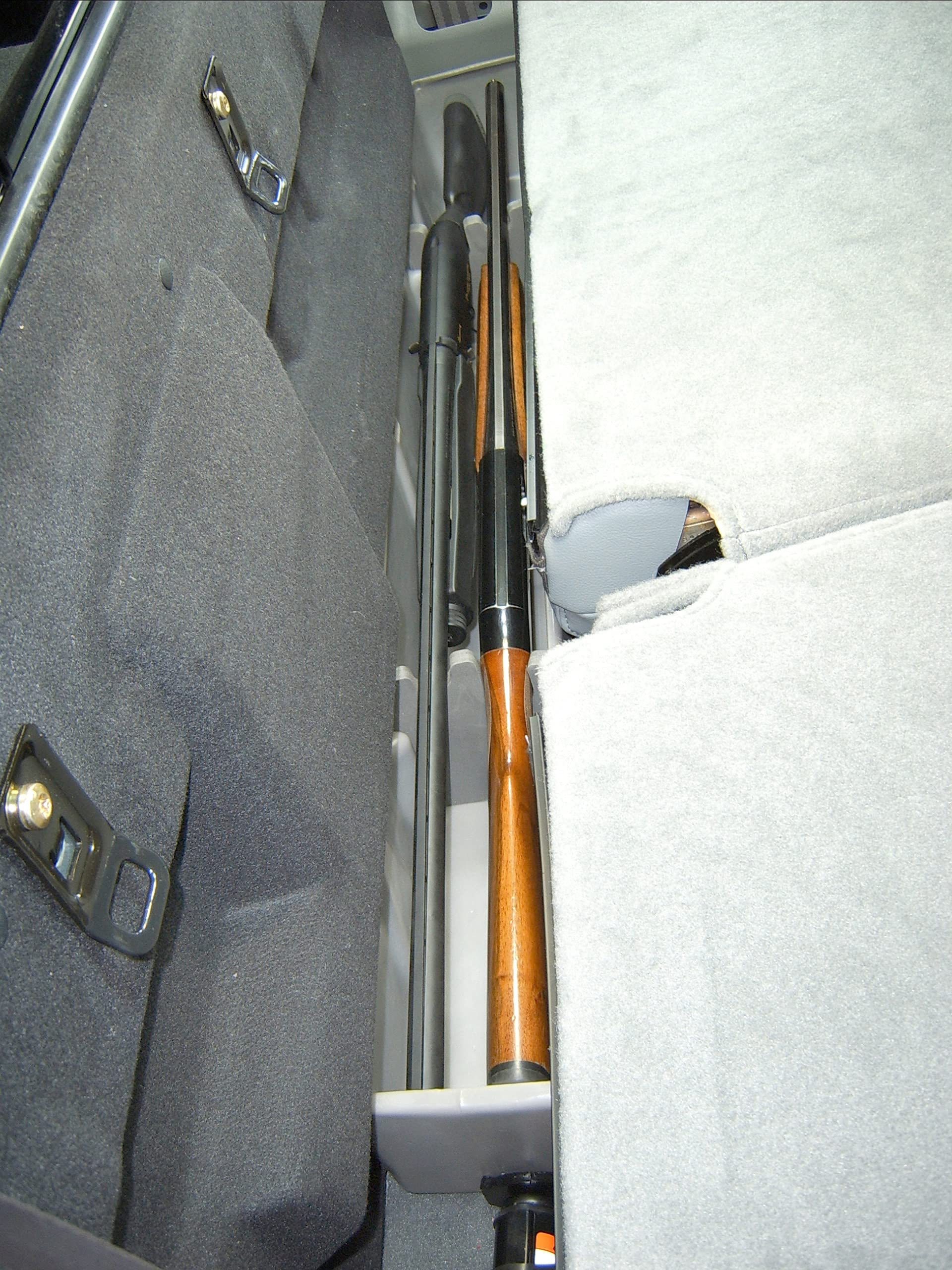 DU-HA Behind-the-Seat Storage Fits 00-07 Ford F-250 thru F-550 Super Duty Crew Cab & Regular Cab, Black, Part #20025