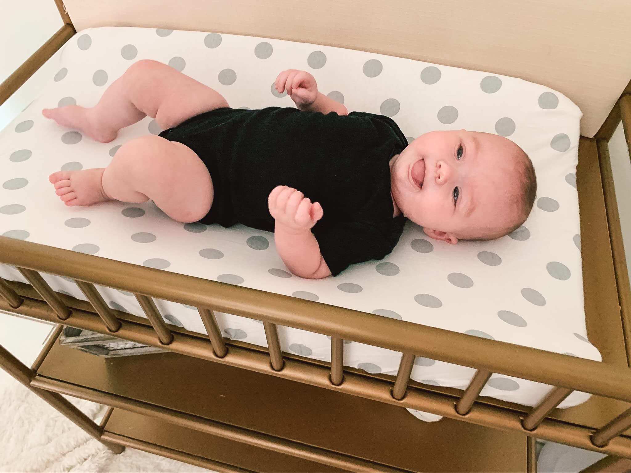 Changing Pad Cover β Premium Baby Changing Pad Covers 4 Pack β Boy or Girl Changing Pad Cover β Pure Jersey Knit Machine Washable Grey and White Changing Table Cover β Diaper Changing Pad Cover Sheets