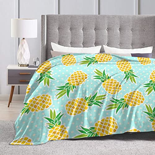 Perinsto Cute Pineapples Throw Blanket Ultra Soft Warm All Season Polka Dots Background Decorative Fleece Blankets for Bed Chair Car Sofa Couch Bedroom 50"X40"