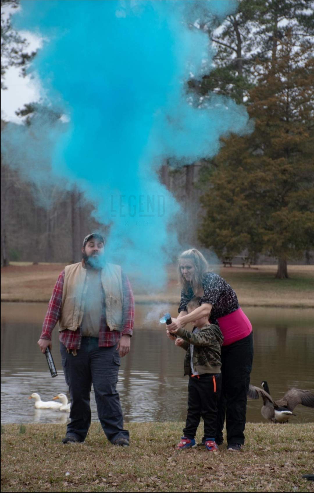 Legend & Co, Baby Gender Reveal Powder Cannons | Air Powered | Included Feature: Small Color Check Window to View Contents (2 Pink & 2 Blue Powder)