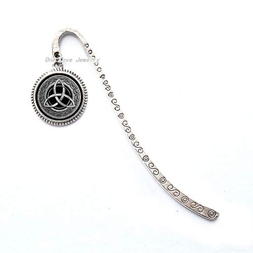 Trinity Celtics Bookmarker Bookmark Round Glass Bookmark Celtics Trinity Bookmarker,Celtic Knot Bookmarker,Trinity Bookmarker,TAP188