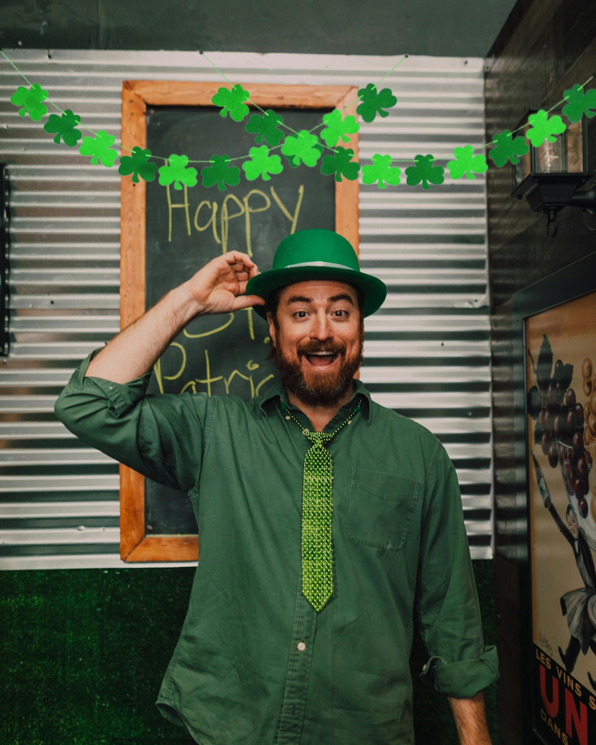 St Patricks Day Decorations, Felt Shamrock Decor Garland Banner Clover Decorations Irish Party Hanging Sign Garland Home Decor for Mantle Table Front Door