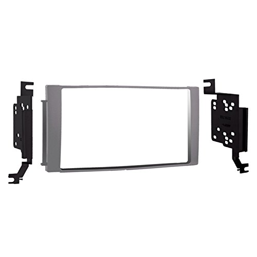 Metra 95-7325S Double DIN Kit for Hyundai Santa Fe (Silver) & Scosche HY09B Compatible with 2007-09 Hyundai Santa Fe/Kia Sorento Power/Speaker Connector/Wire Harness