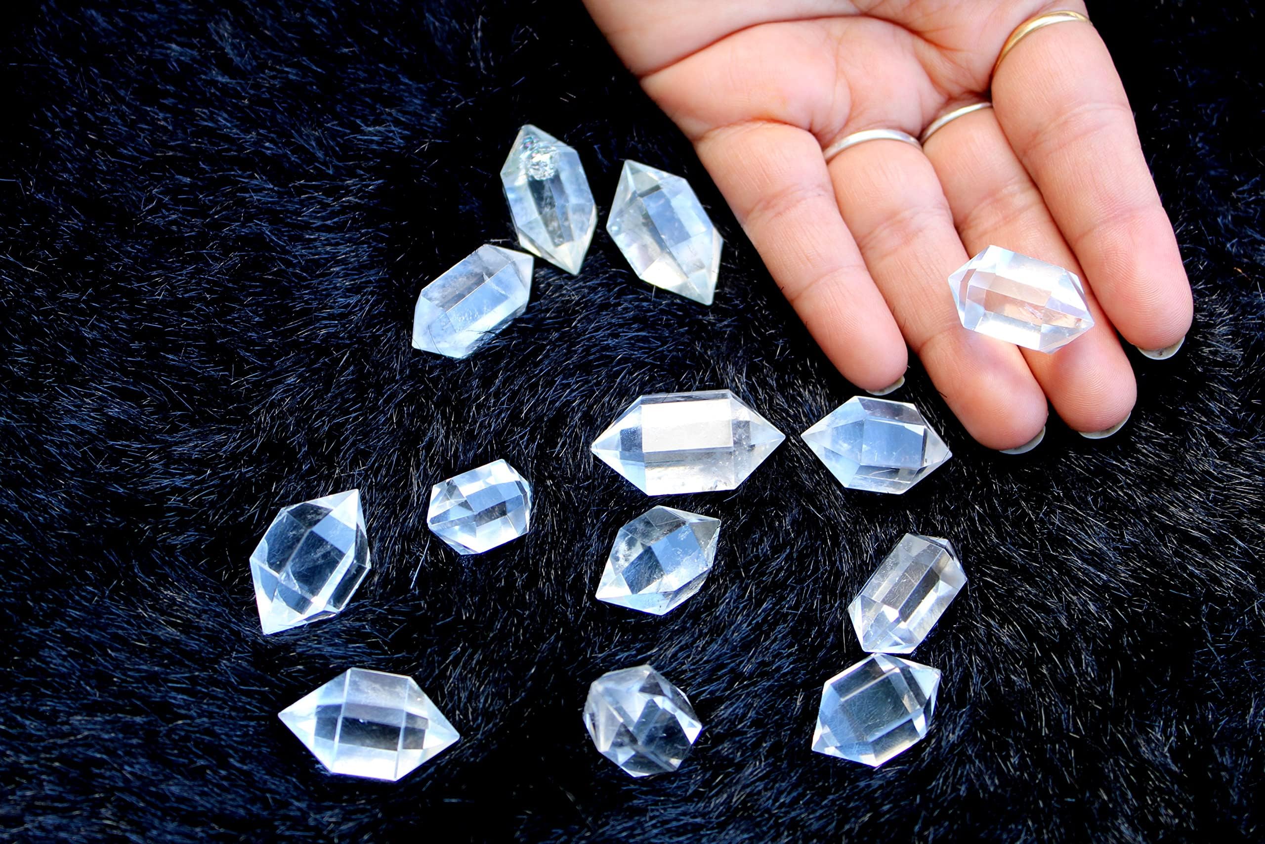 Jet Beautiful Crystal Quartz Herkimer Gemstone Sphatik Diamond Healing Crystal Natural Authentic Good Luck Genuine Divine Holy Pious Metaphysical Brazil Esoteric