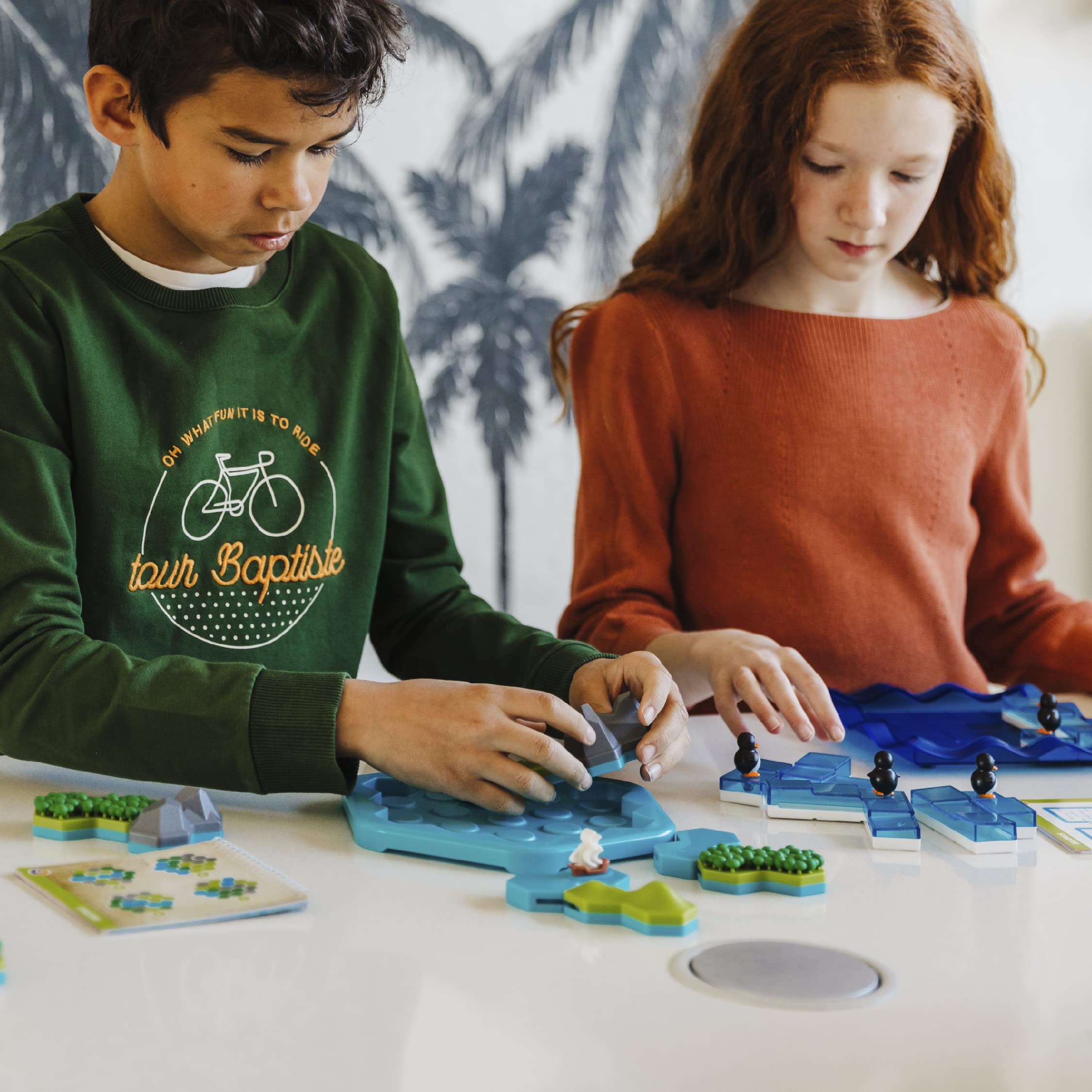 SmartGames Treasure Island Deduction Games Featuring 80 Challenges for Ages 8 - Adult