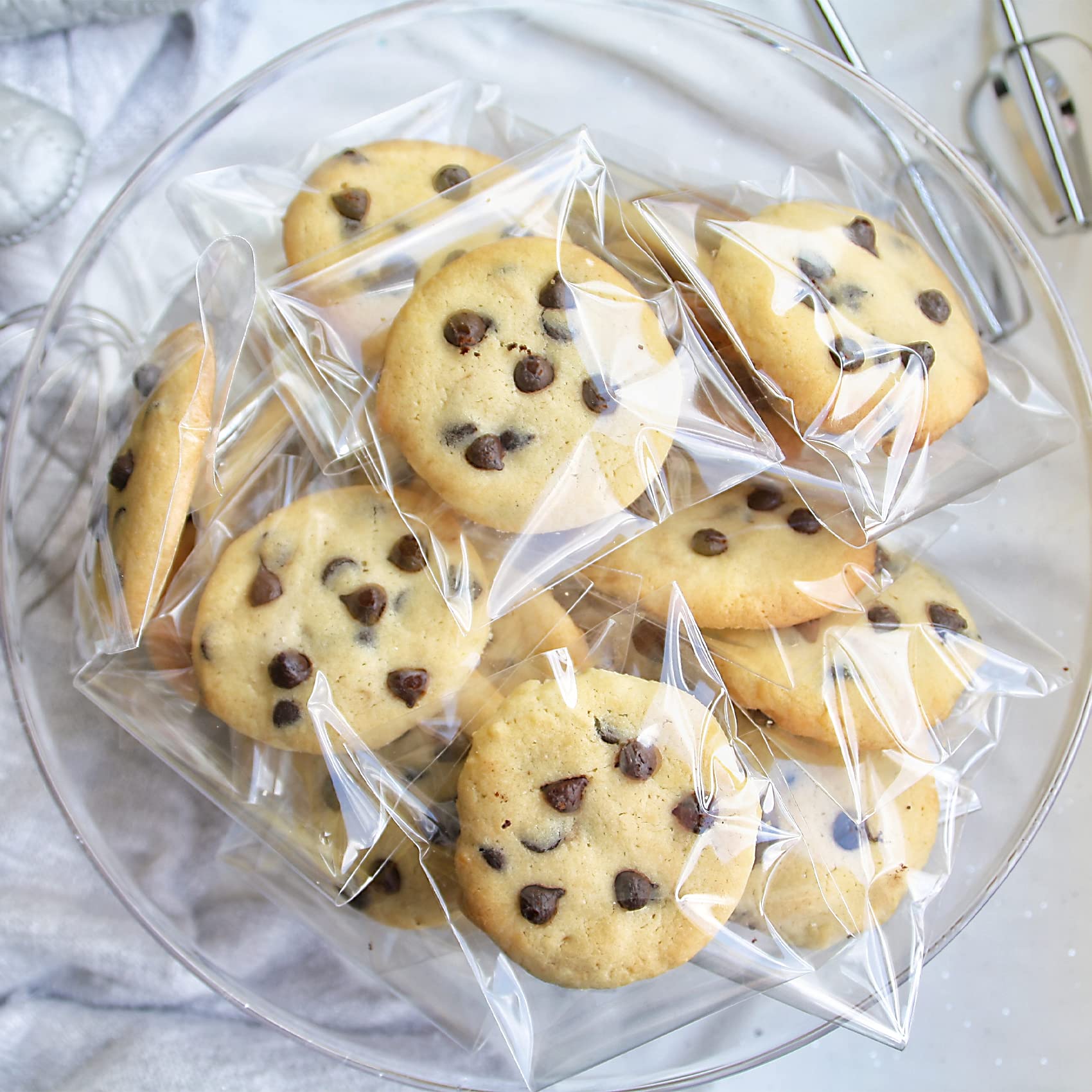Cookie Bags for Packaging,4x6 Inches Clear Self Sealing Cellophane Bags Self Adhesive Individual Cookie Bags for Gift Giving,100Pieces