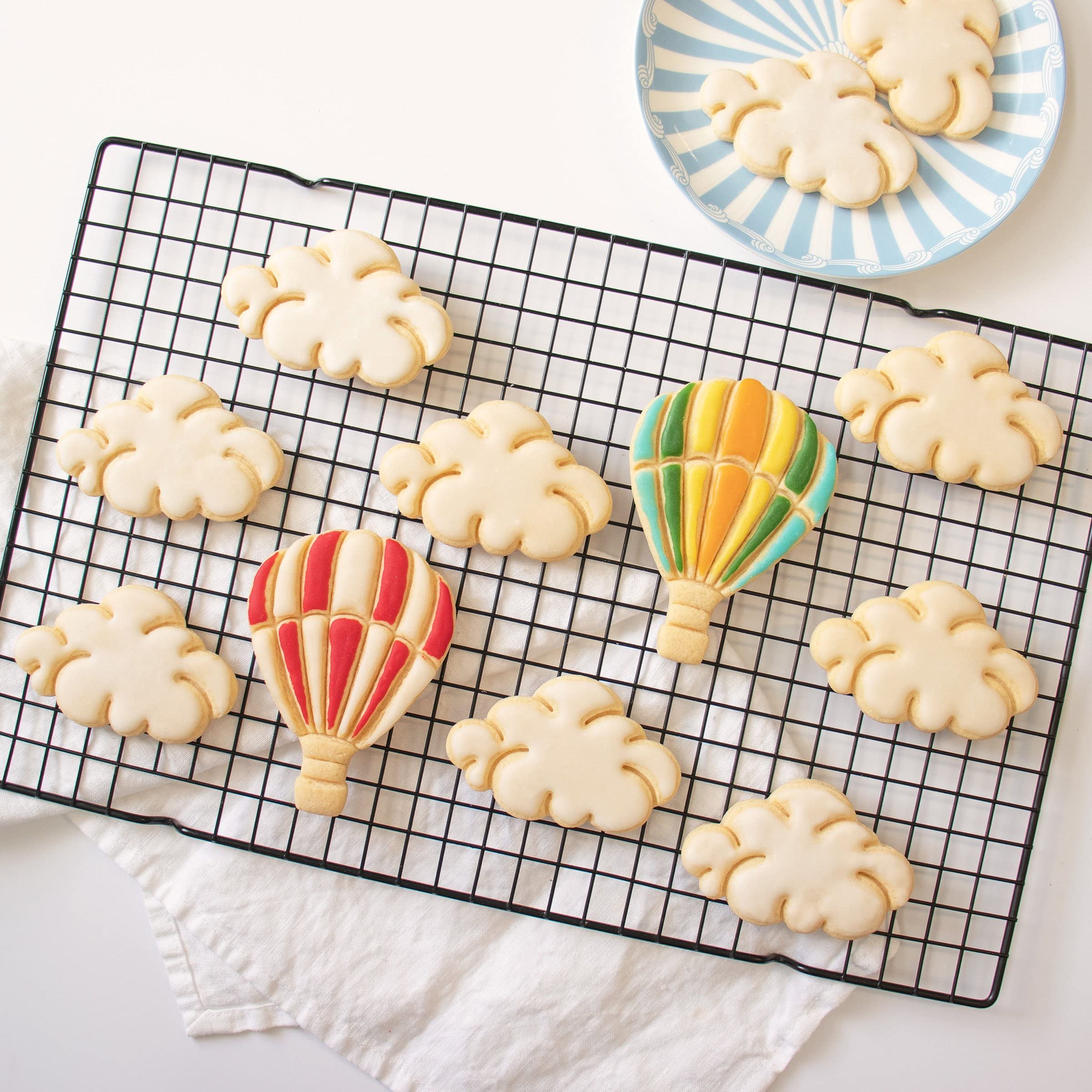 Set of 3 Baby Shower themed cookie cutters (Designs: Hot Air Balloon, Fluffy Cloud, and Blimp), 3 pieces - Bakerlogy