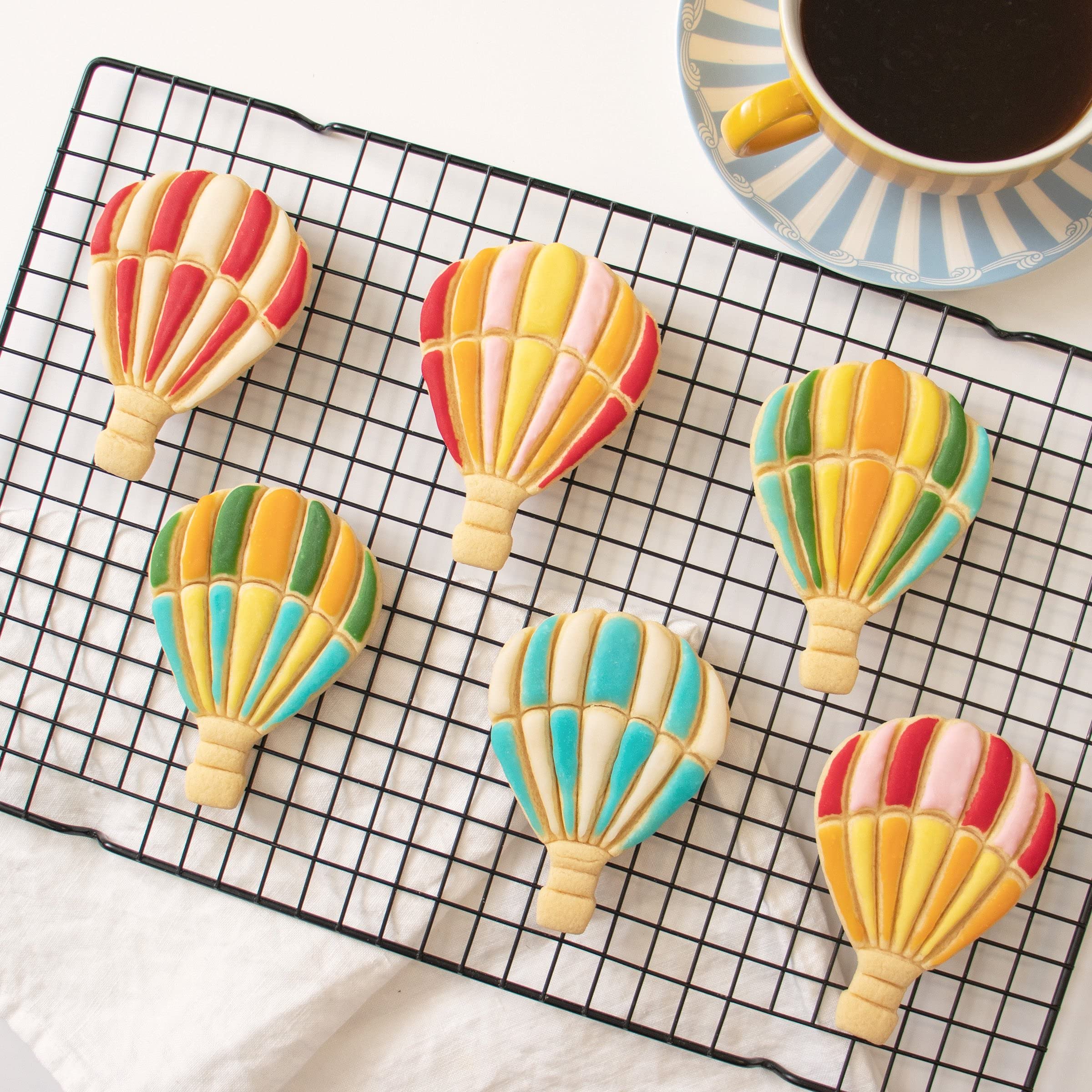 Set of 3 Baby Shower themed cookie cutters (Designs: Hot Air Balloon, Fluffy Cloud, and Blimp), 3 pieces - Bakerlogy