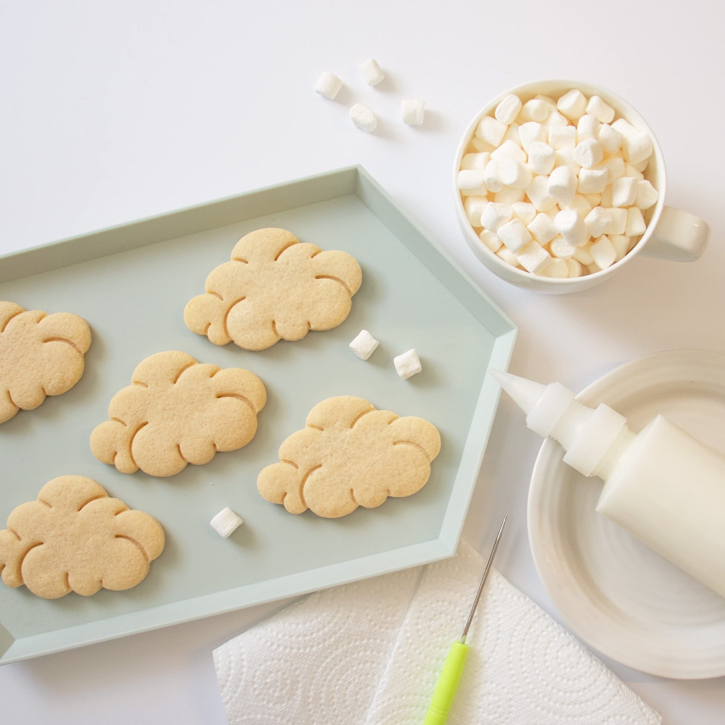 Set of 3 Baby Shower themed cookie cutters (Designs: Hot Air Balloon, Fluffy Cloud, and Blimp), 3 pieces - Bakerlogy
