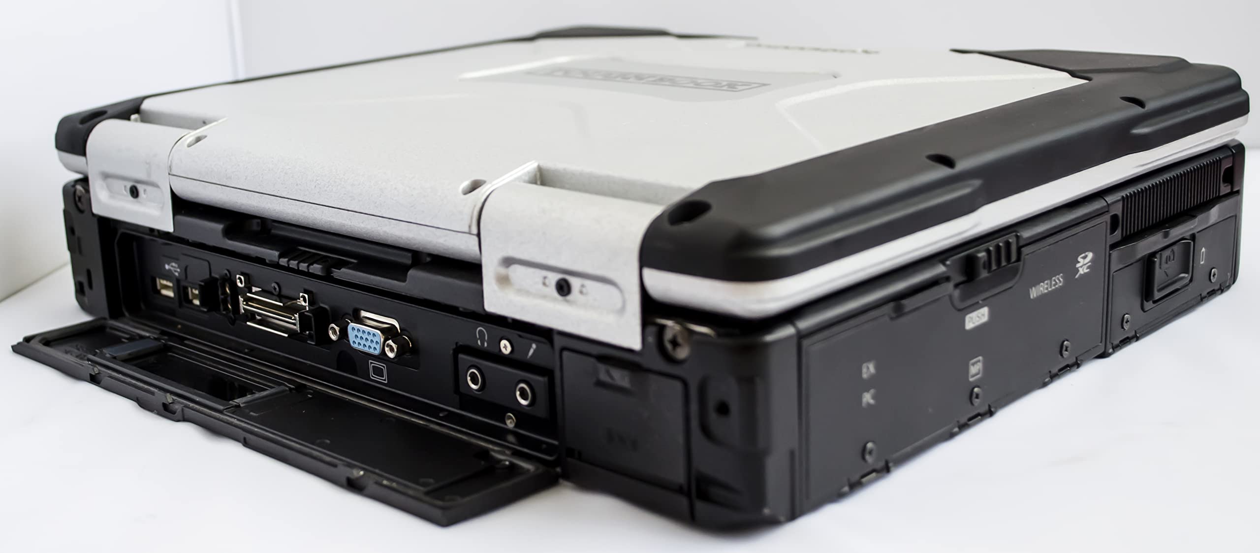 Panasonic Toughbook CF-31 MK5, Intel i5-5300U 2.3GHz, 13.1 LED Touchscreen, 8GB, 256GB SSD, Windows 11 Pro, WiFi, Bluetooth, 4G LTE
