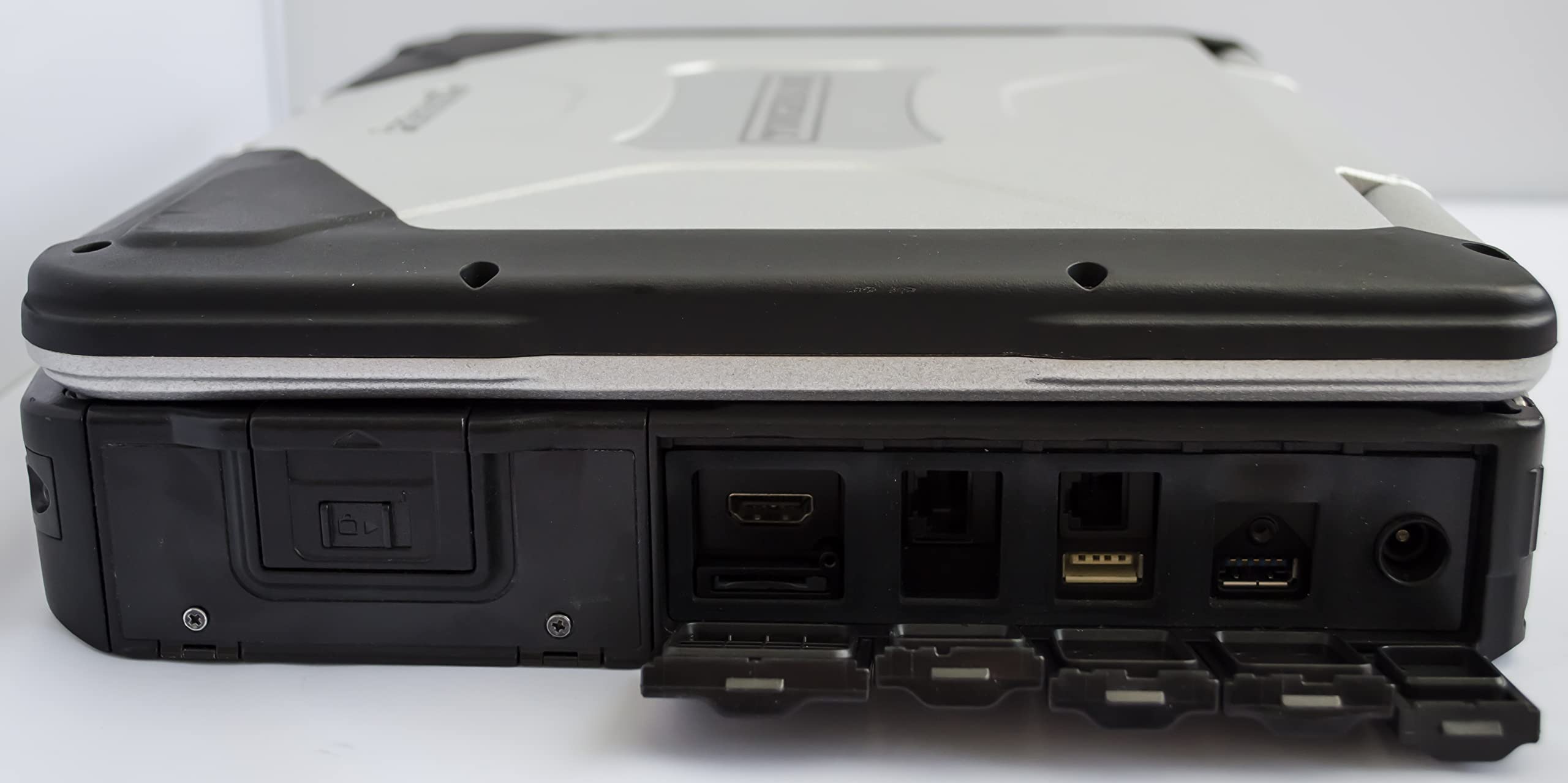 Panasonic Toughbook CF-31 MK5, Intel i5-5300U 2.3GHz, 13.1 LED Touchscreen, 8GB, 256GB SSD, Windows 11 Pro, WiFi, Bluetooth, 4G LTE