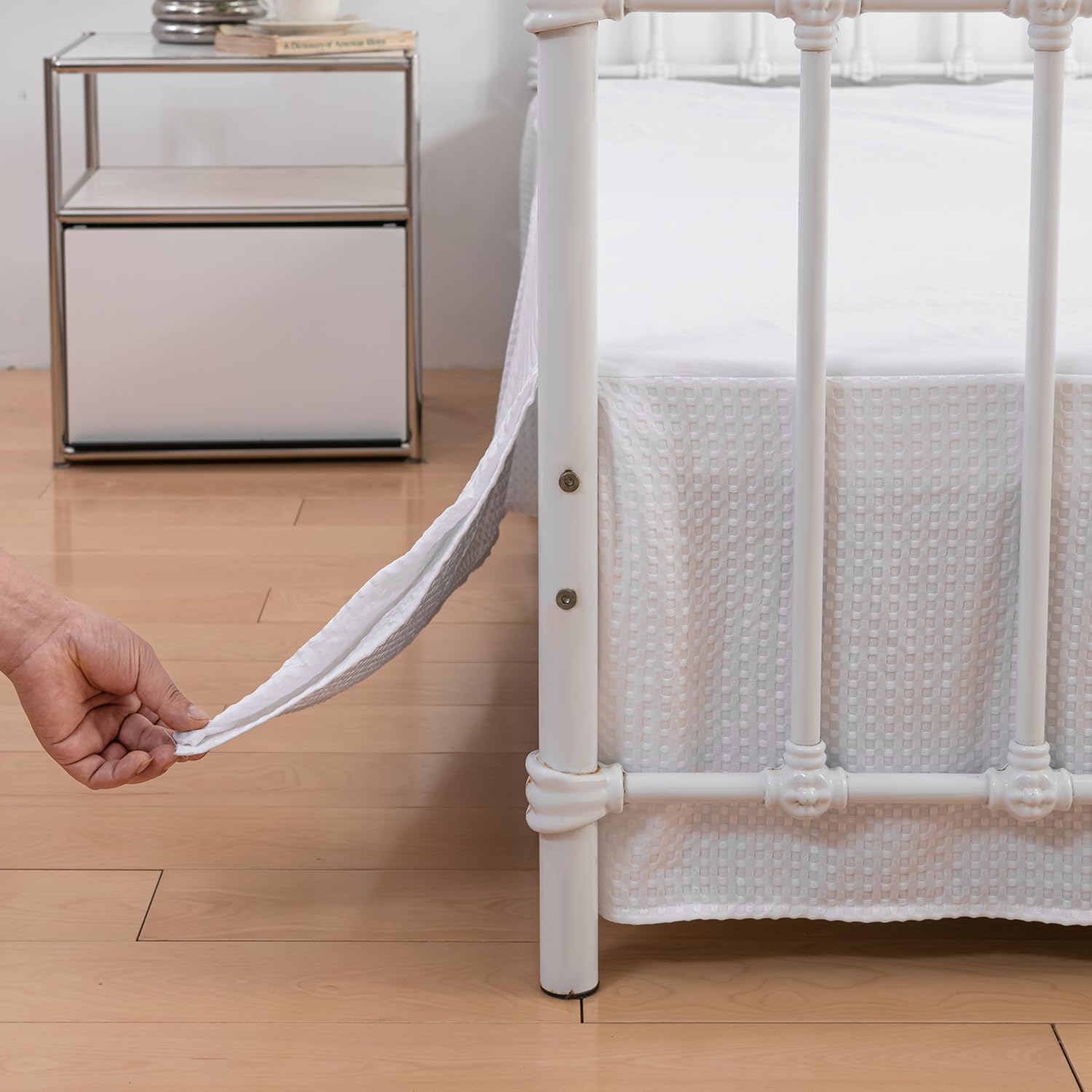 xuan dian Twin Bed Skirt - Twin Size Bed Skirt 14 Inch Drop with Split Corners, Pleated Waffle Weave Bed Skirt,Tailored Dust Easy Fit,Machine Washable (White, Twin - 14" Drop)