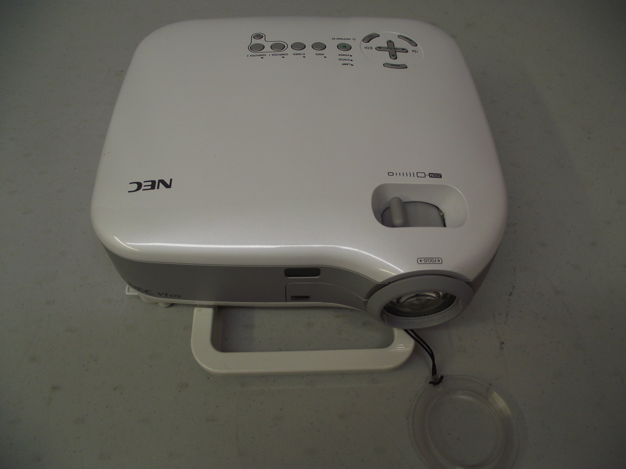 NEC VT470 Digital Video Projector 2000 ANSI Lumens