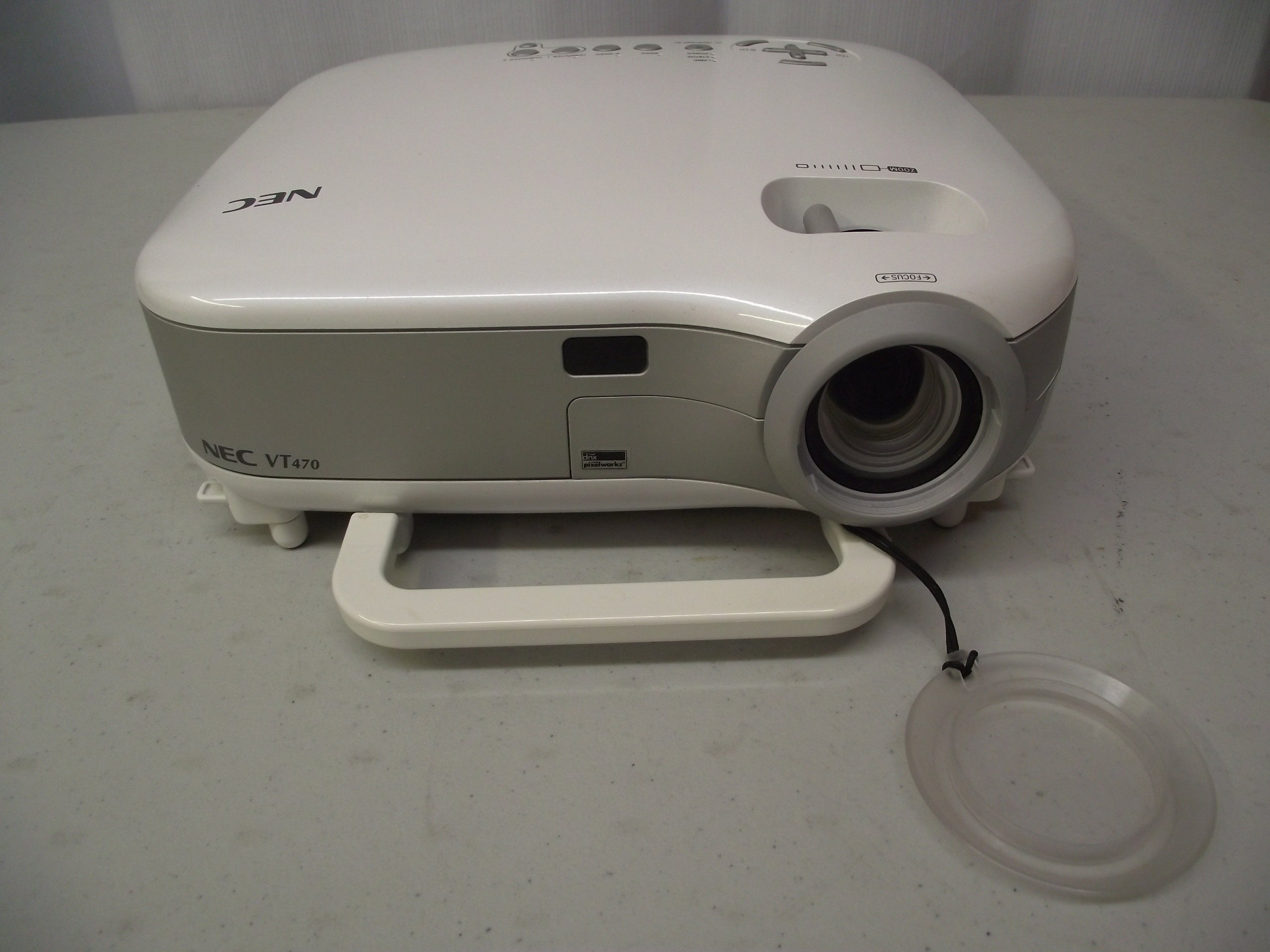 NEC VT470 Digital Video Projector 2000 ANSI Lumens