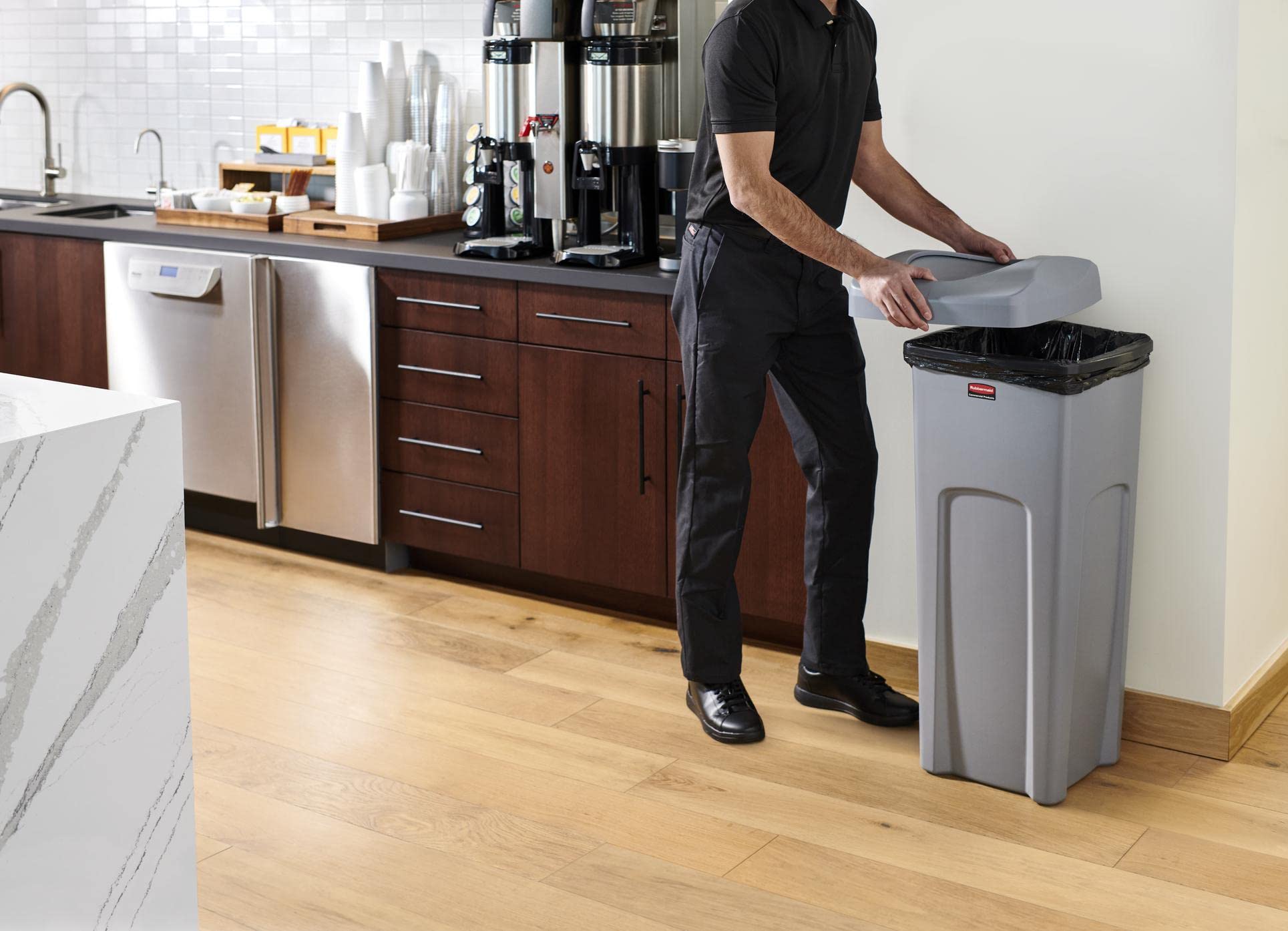 Rubbermaid Commercial Products Untouchable Square Trash/Garbage Container with Lid, 23-Gallon, Gray, Wastebasket for Outdoor/Restaurant/School/Kitchen