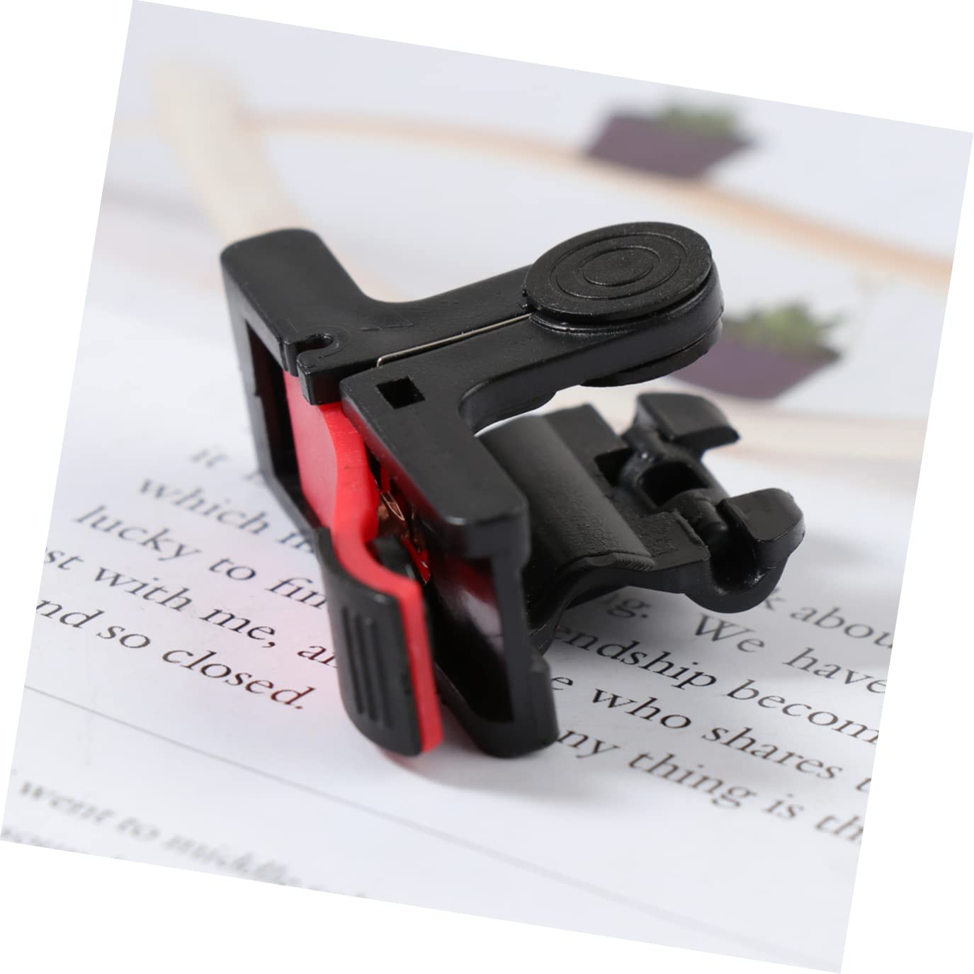 UKCOCO 3pcs Gatillos Para Celular Left and Right Game of Phones Game Sensitive Joysticks Chicken-eating Artifact for Phone Triggers Quick Shooting Button Aim Handle Cell Phone Red