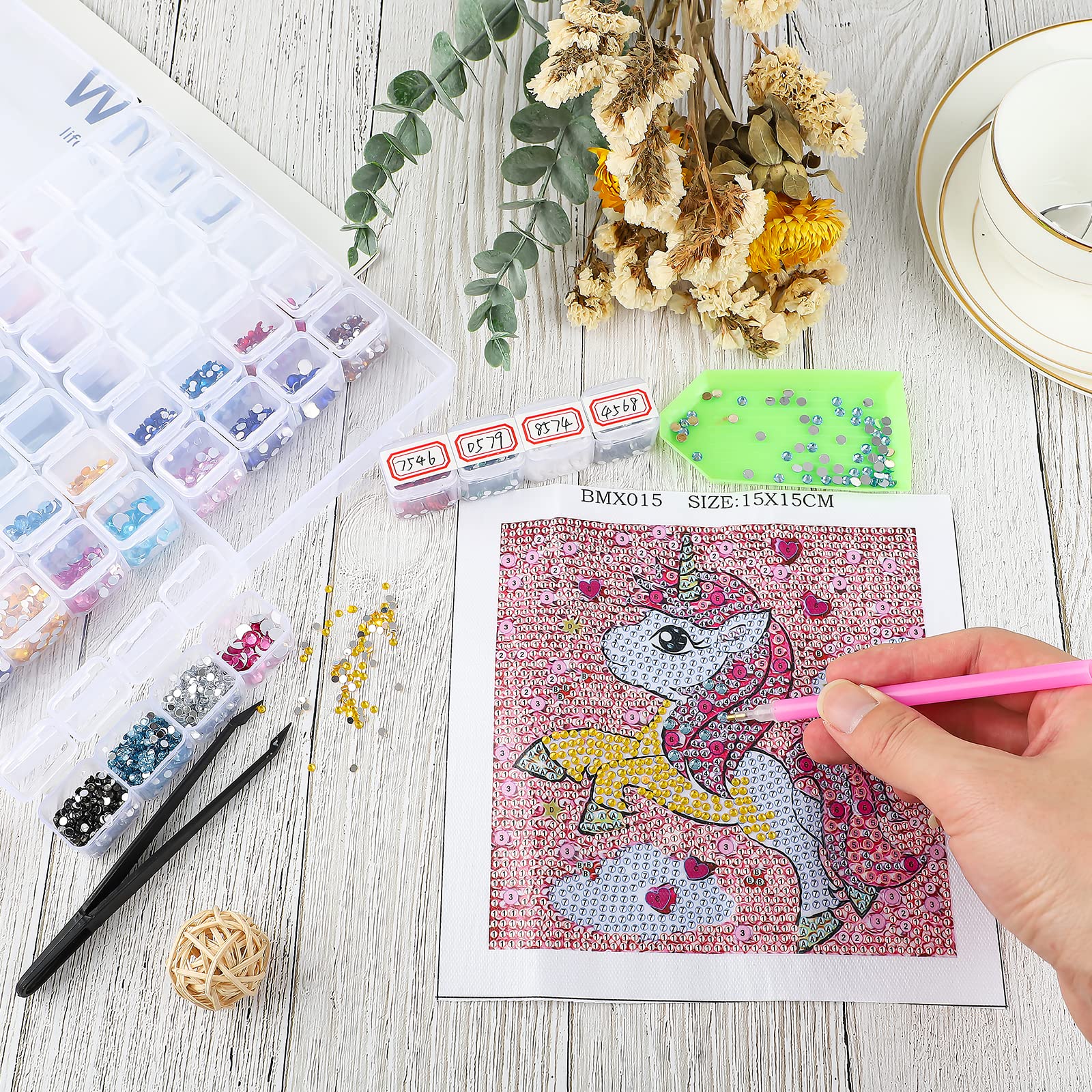 56 Slots Diamond Painting Storage Containers, 56 Grids 5D Diamond Embroidery Accessories Tools, Plastic Bead Organizer with Label Stickers for DIY Sewing, Art Craft, Nail Diamonds, Bead Storage