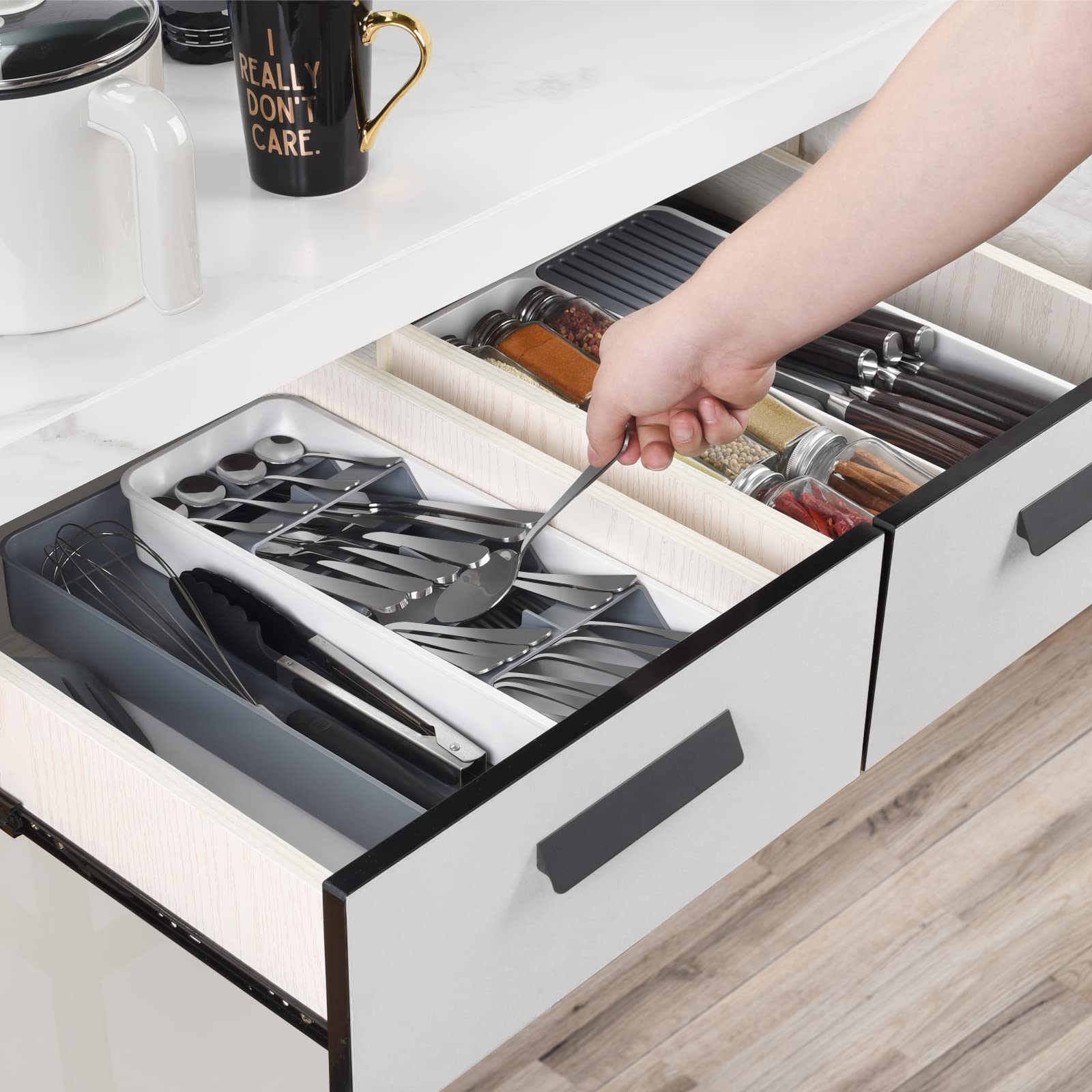 Aionvidas Expandable Silverware Organizer Storage Tray, Compact Cutlery Organizer in Kitchen Drawer, Adjustable and Removable Flatware Organizer for Kitchen Drawer Holding Utensils Spoons Knife Forks