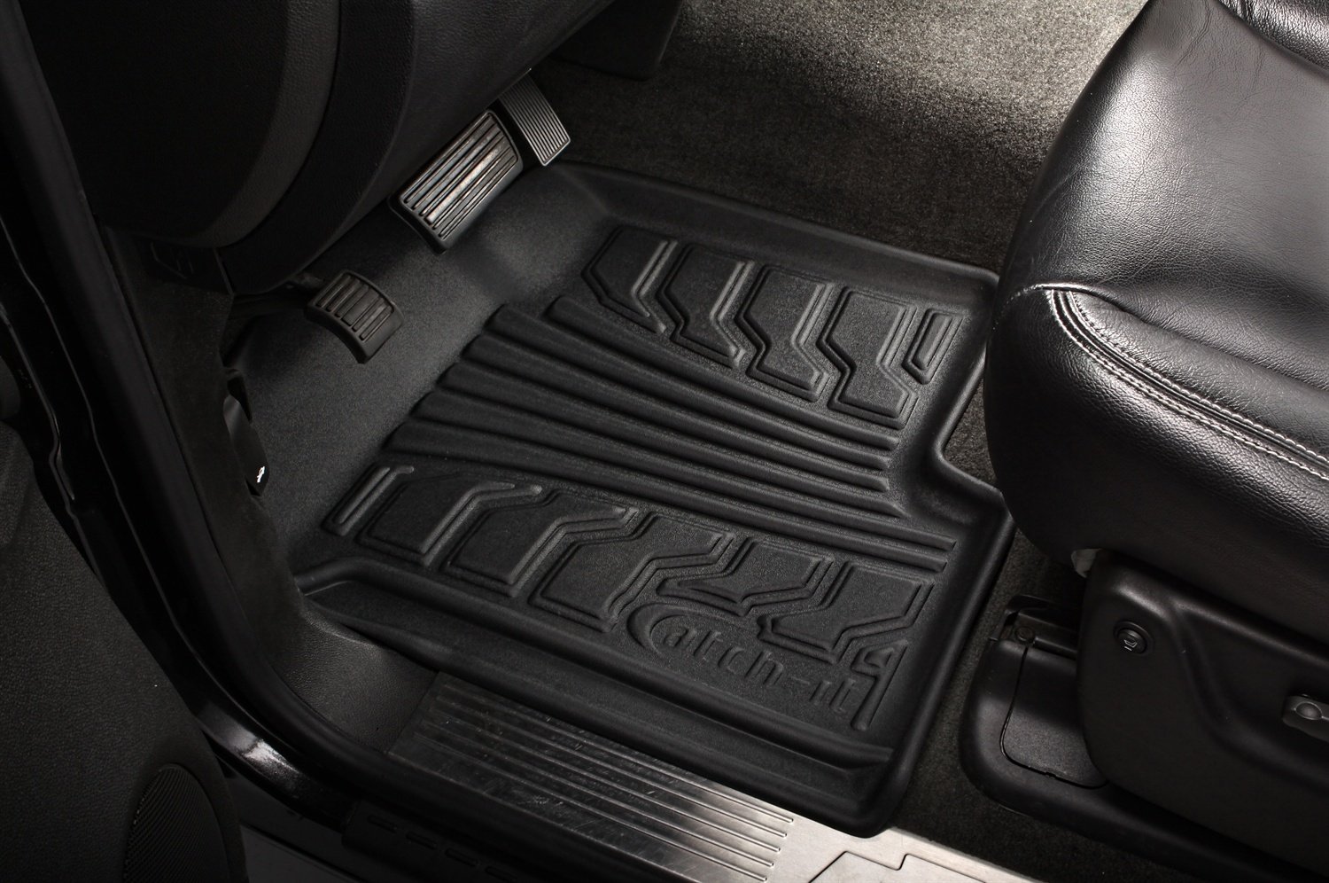 Lund 283040-B Catch-It Vinyl Black Front Seat Floor Mat - Set of 2