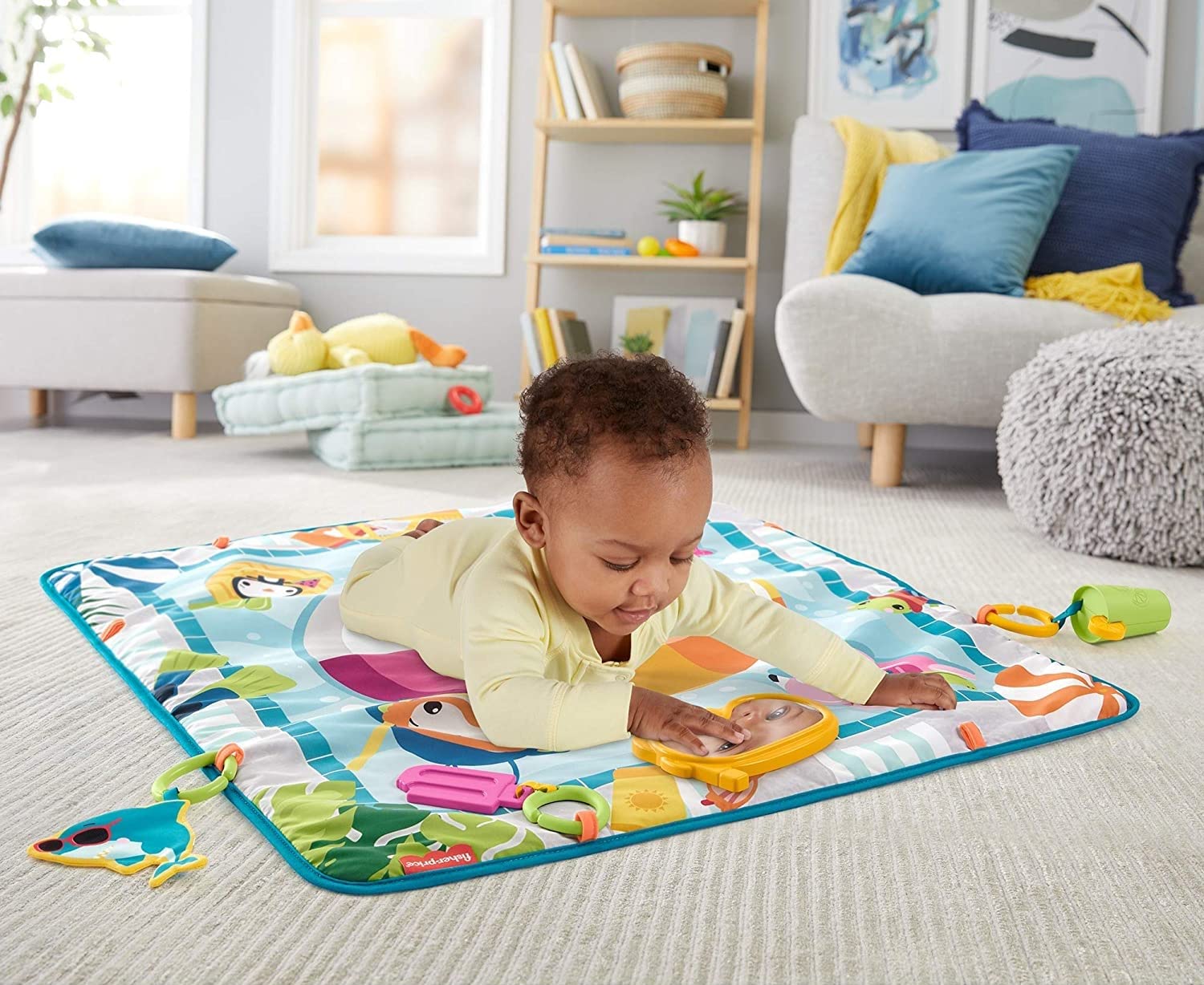 Fisher-Price Dive Right in Activity Mat, Pool-Themed playmat with 4 Toys for Newborn Baby
