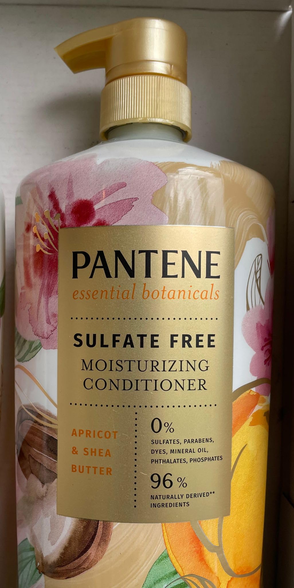 Essential Botanical Shampoo and Conditioner Set | 2 Pack | SULFATE-Free | Family size 2x38.2oz | Apricot and Shea Butter Infused