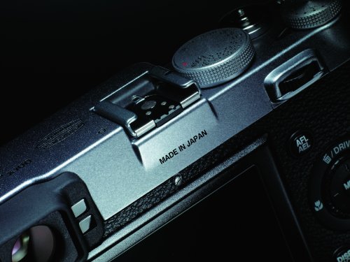 FUJIFILM FinePix X100 APS-C CMOS EXR Digital Camera with 23mm Fujinon Lens and 2.8-Inch LCD - International Version (No Warranty)