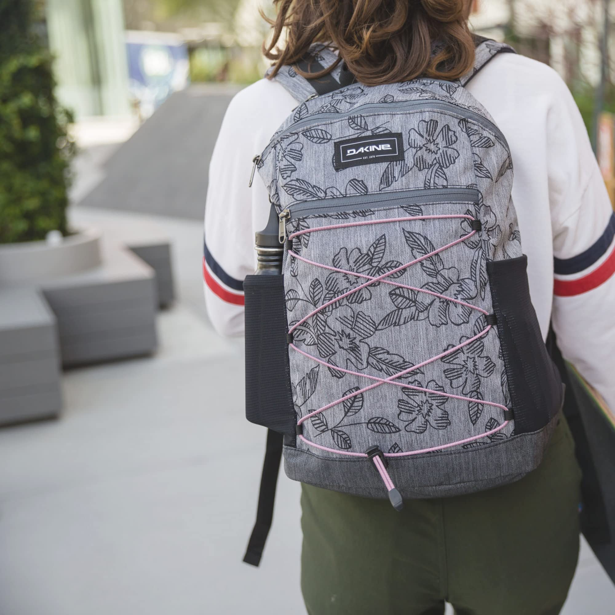 Dakine Wndr Pack 18L (Cascade Camo, One Size)