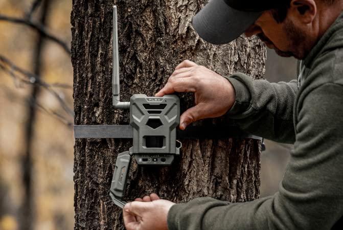 SPYPOINT Flex Dual-Sim Cellular Trail Camera 33MP Photos 1080p Videos with Sound and On-Demand Photo/Video Requests - GPS Enabled Classic Bundle with 32GB Lexar SD Card (3 PK)