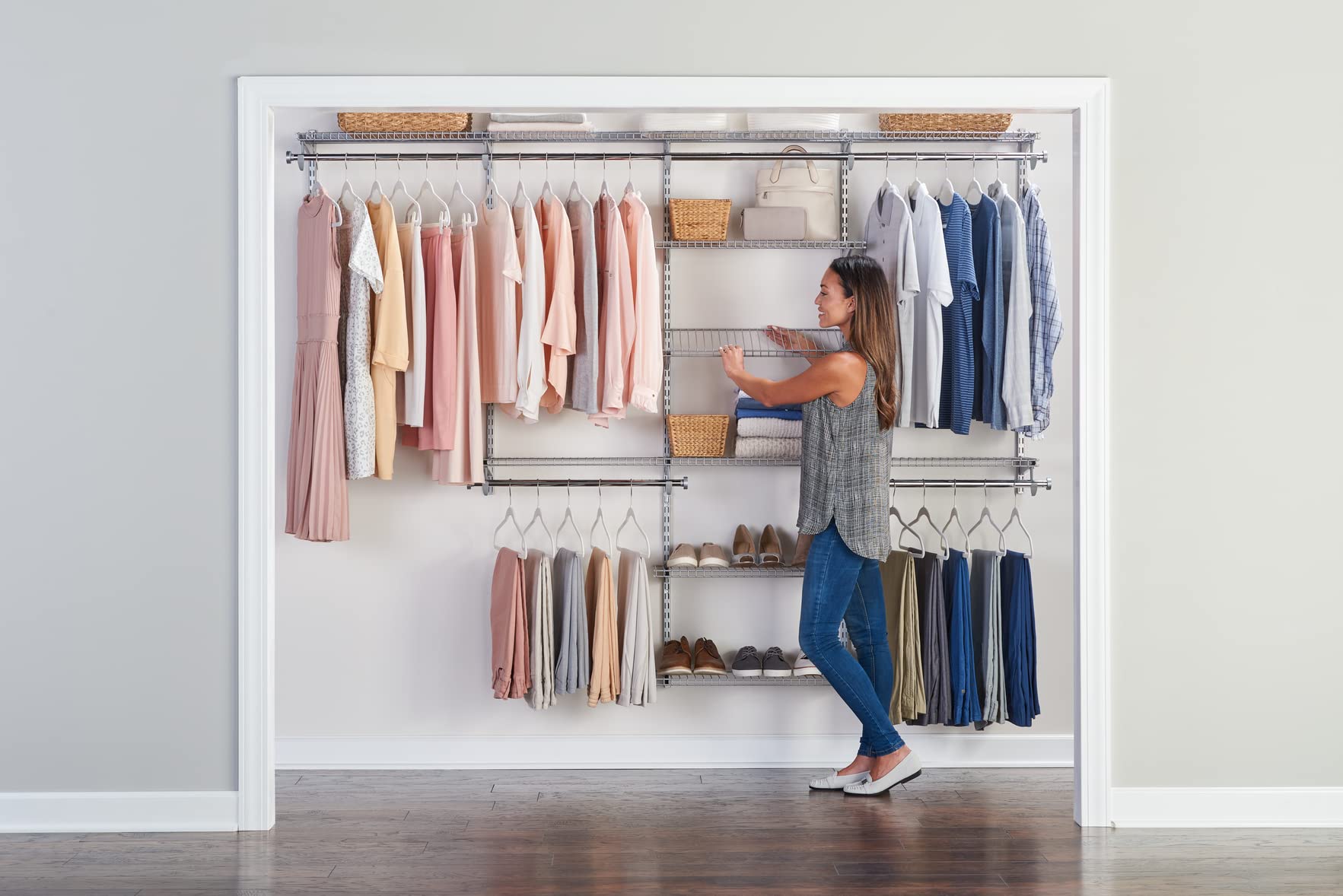 Rubbermaid Configurations Deluxe Closet Kit, Titanium, 4-8 Ft., Wire Shelving Kit with Expandable Shelving and Telescoping Rods, Custom Closet Organization System, Easy Installation