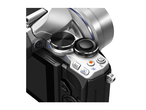 Olympus OM-D E-M10 with M.Zuiko ED 14-42mm 1:3.5-5.6 EZ Lens - Silver - International Version (No Warranty)